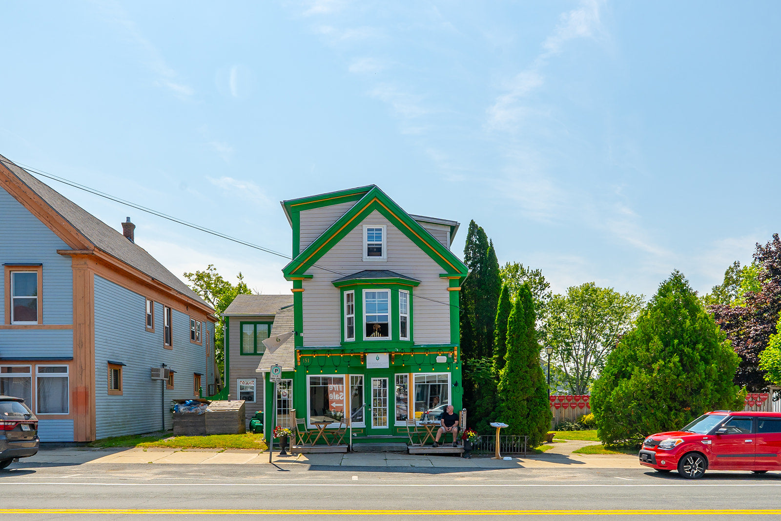 FOOD + DRINK MENU – The Emerald Light